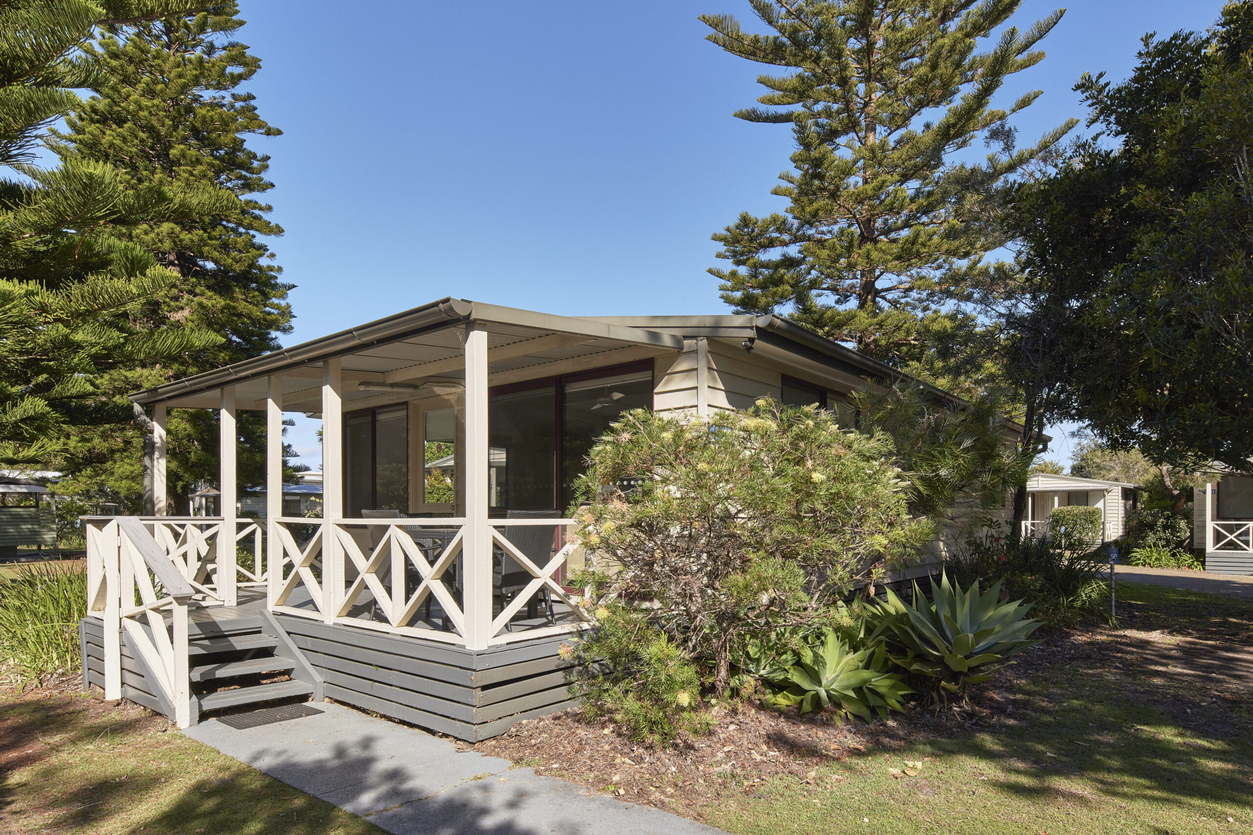 Avalon Cabin - BIG4 Sydney Lakeside Holiday Park