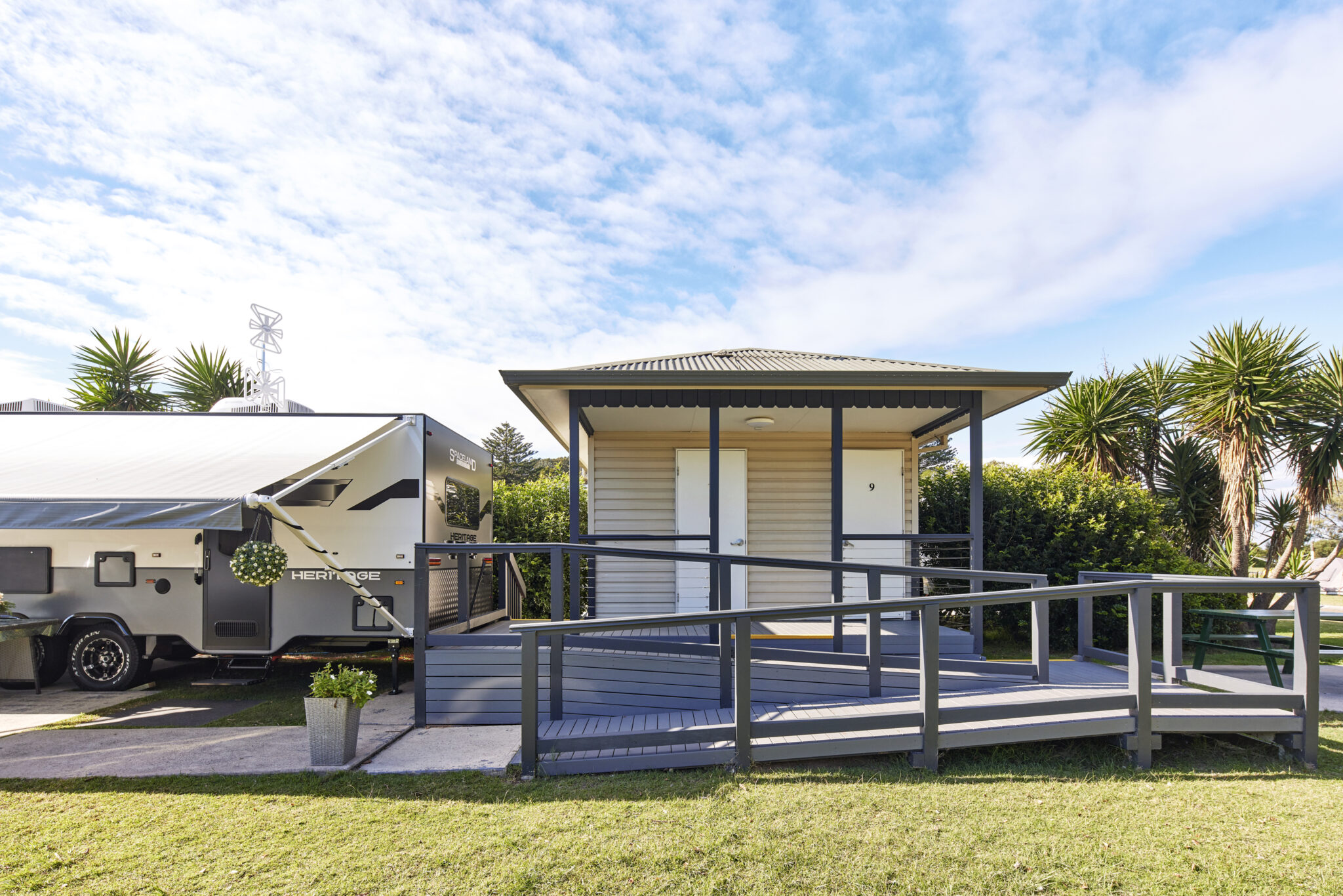 Caravanning & Camping - BIG4 Sydney Lakeside Holiday Park
