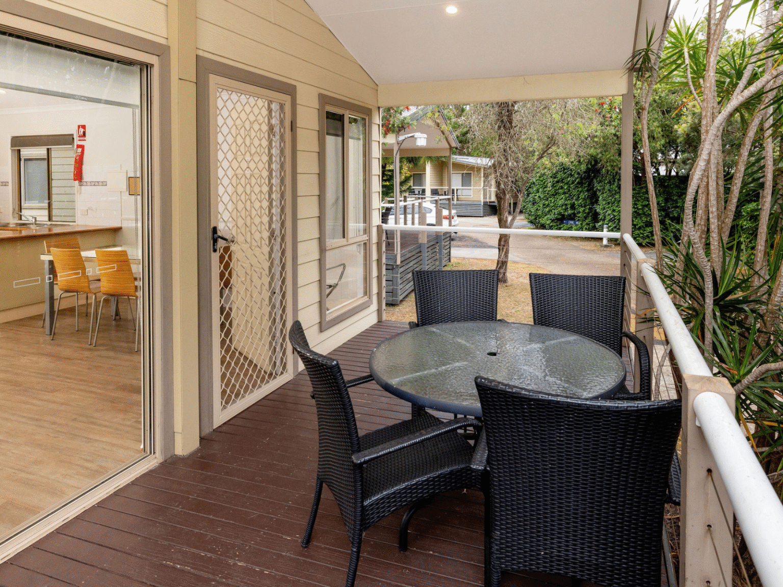 Cabins - BIG4 Sydney Lakeside Holiday Park